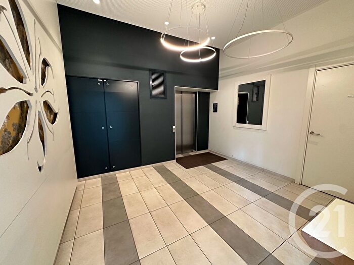 Appartement à vendre - Mantes-la-Jolie, Centre-ville - 3 pièces - 2 chambres