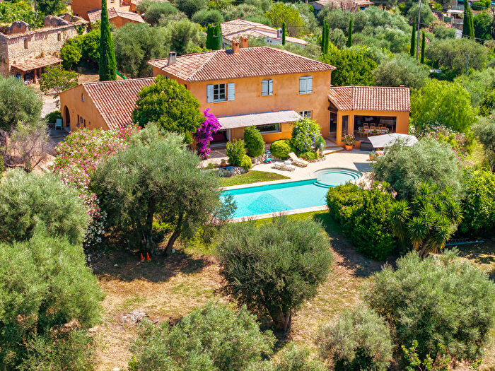 Maison à vendre - Tourrettes-sur-Loup - 5 pièces - 4 chambres