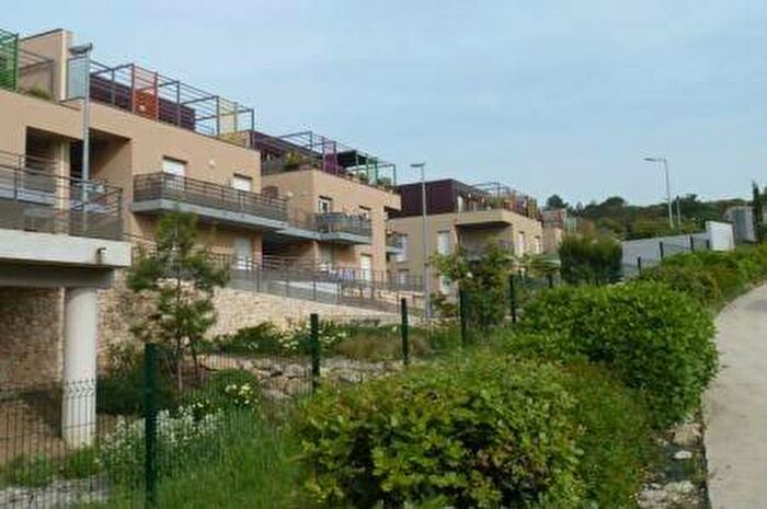 Appartement à louer - Hôpital, Nîmes - 3 pièces - 2 chambres
