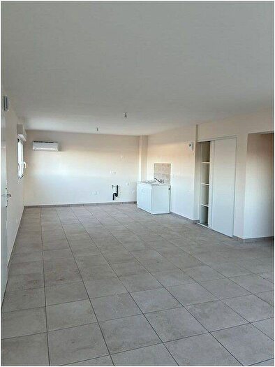 Appartement à louer - Croupillac-Clavières, Alès - 4 pièces - 3 chambres