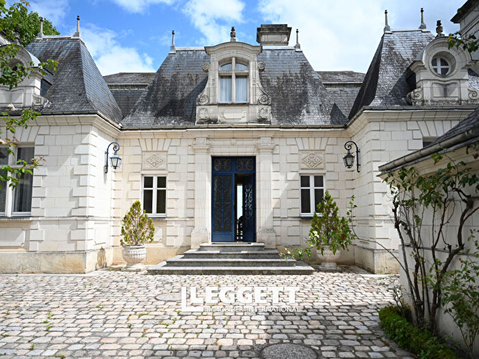 Maison 12 pièces à vendre à Loches