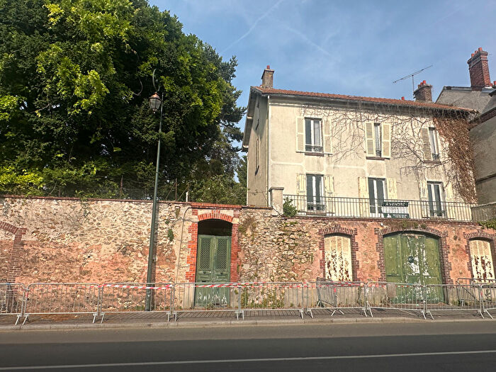 Maison à vendre - Coulommiers, Centre-ville - 6 pièces - 3 chambres
