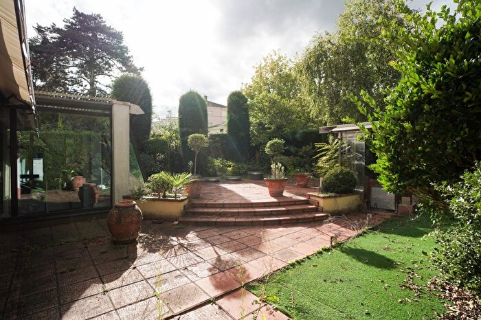 Maison à vendre - Mâcon, Héritan, Neuf Clés - 5 pièces - 3 chambres