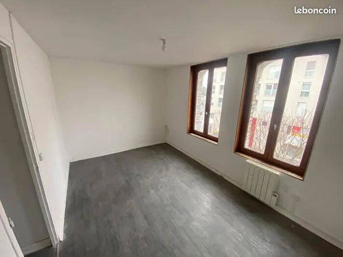 Faubourg Saint Catherine-Faubourg de Paris-Le Vignole, Valenciennes - Appartement 2 pièces à louer