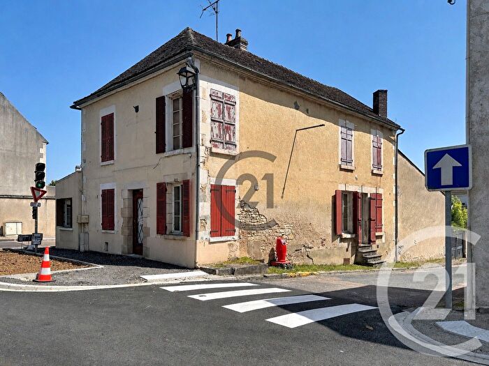 Coulanges-sur-Yonne : Maison 8 pièces à vendre