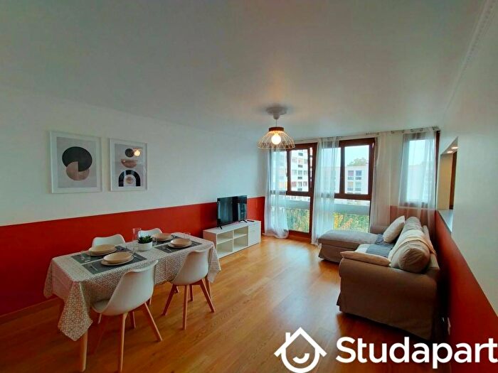 Espoir et Avenir-Le Nautilus-Colvert-Berlioz-Amiens Nord Ouest : Appartement 1 pièce à louer