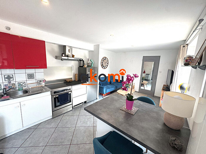 Appartement à vendre - Saint-Dié-des-Vosges - 3 pièces - 1 chambre