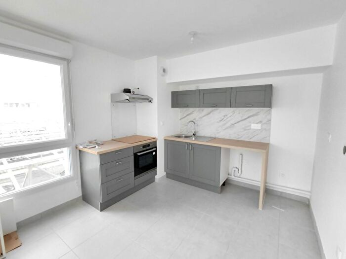 Appartement à louer - Clermont-Ferrand, Chanteranne, La Glacière - 2 pièces - 1 chambre