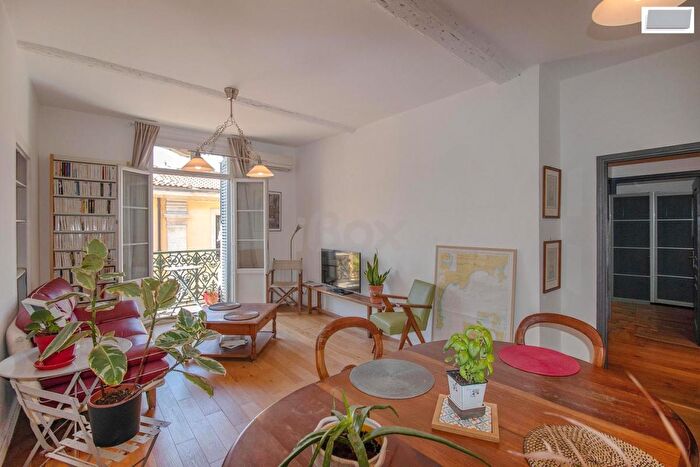 Appartement à louer - Toulon, Haute-ville - 4 pièces - 3 chambres