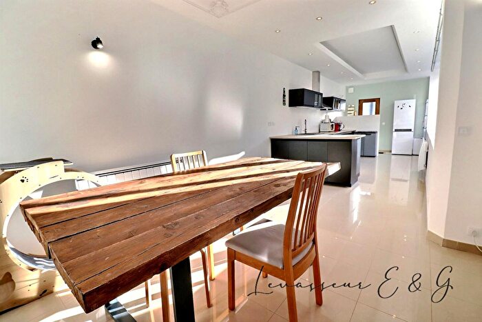 Appartement 2 pièces à Méru, Faubourg Nord, à vendre