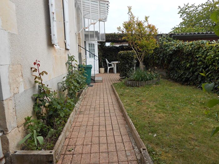 Appartement à louer - Nevers, République, Préfecture - 3 pièces - 2 chambres