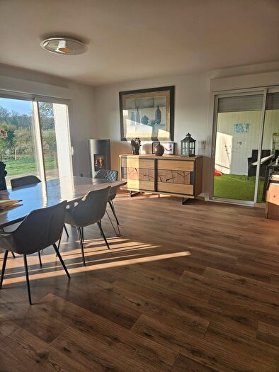 Maison à vendre - Maine-de-Boixe - 4 pièces - 3 chambres