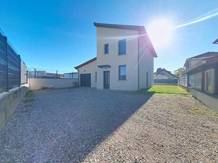 Maisons à vendre et appartements à louer - 2