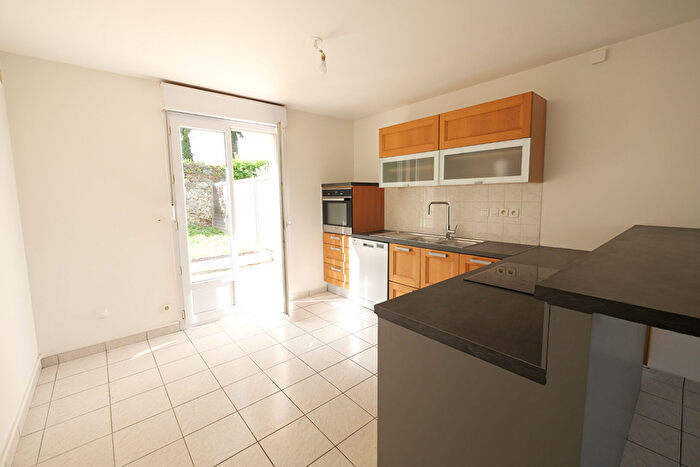 Appartement à louer - Mûrs-Erigné - 2 pièces - 1 chambre