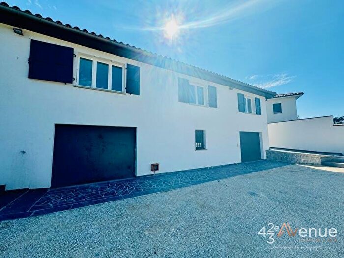 Maison à louer - Saint-Chamond, Saint-Julien, Crêt dOeillet - 5 pièces - 3 chambres