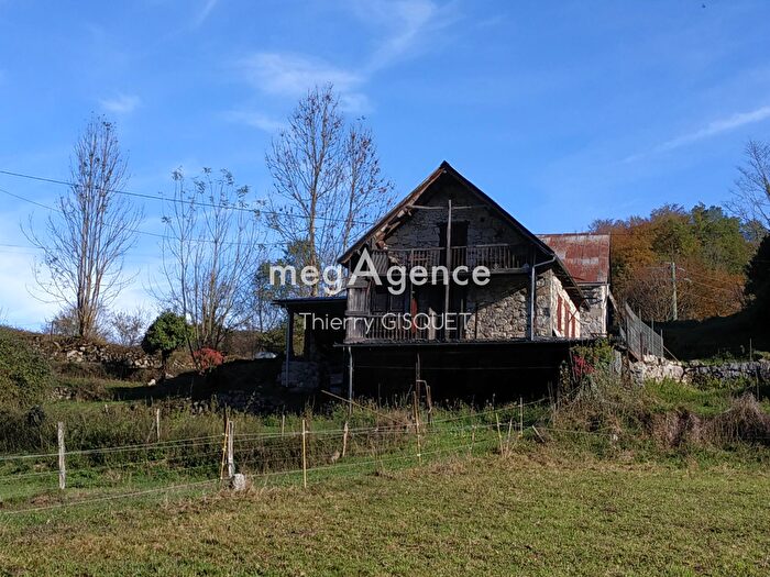 Ercé : Maison 4 pièces à vendre