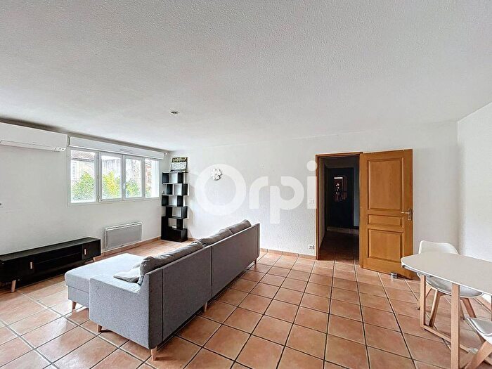 Appartement à louer - Vesone, Périgueux - 3 pièces - 2 chambres