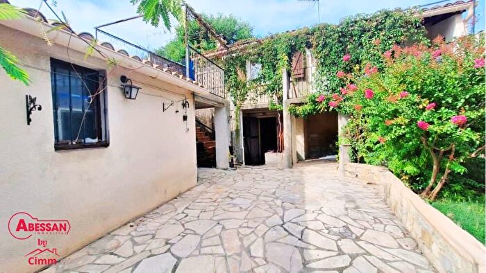 Maison à vendre - Cannes-et-Clairan - 5 pièces - 3 chambres