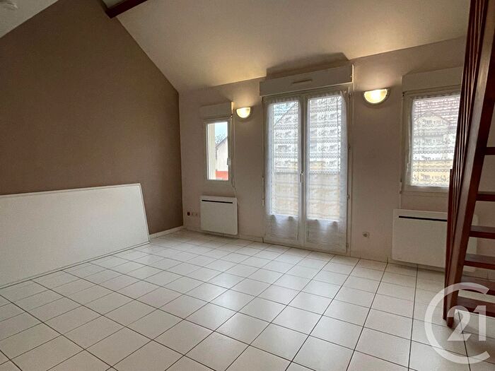 Appartement 2 pièces à Saint-Michel-sur-Orge, Gambetta, à louer