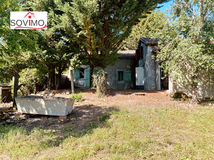 Maison 2 pièces à Availles-Limouzine, à vendre