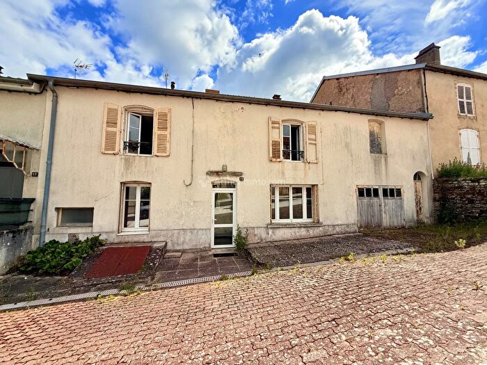Maison 9 pièces à Bourmont, à vendre