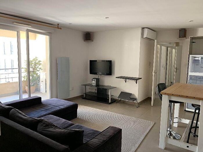 Appartement 3 pièces à Marseille 10ème, La Timone, à louer