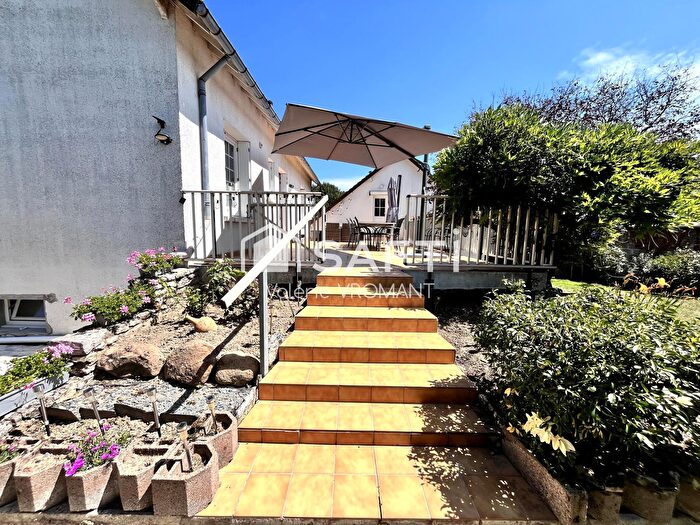 Maison à louer - Faverolles-sur-Cher - 5 pièces - 4 chambres