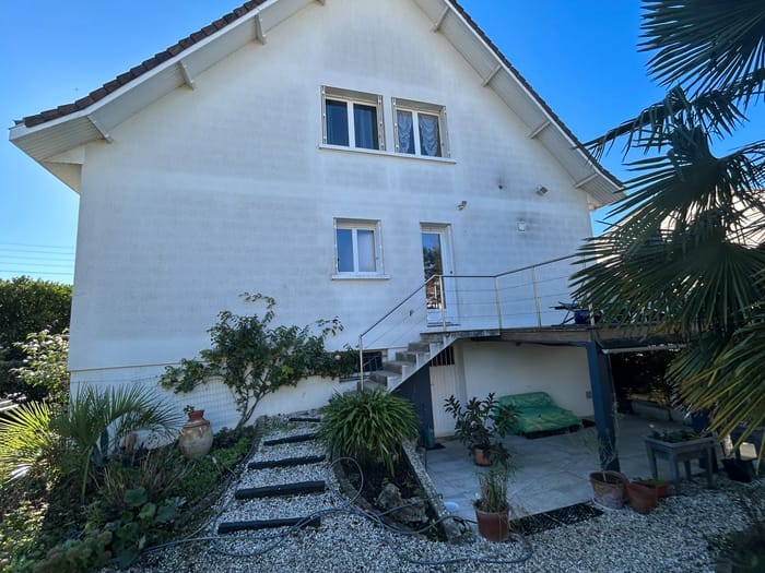 Niort, Clou Bouchet : Maison 8 pièces à vendre