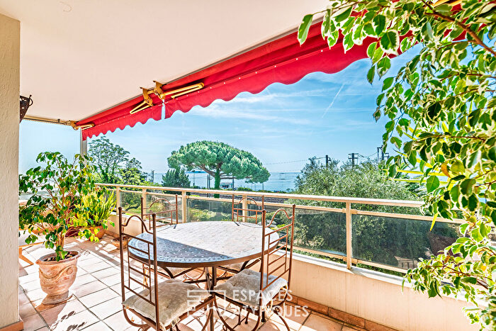 Cannes, Croix des Gardes : Appartement 3 pièces à vendre