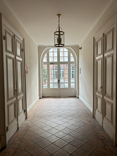 Maisons à vendre et appartements à louer - 1