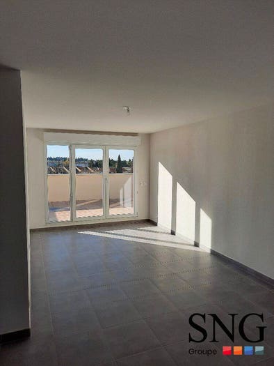 Sud Est, Vedène : Appartement 4 pièces à louer