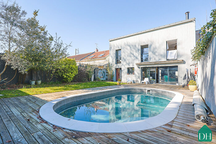 Maison à vendre - Nantes, Longchamp, Rond-Point de Rennes, Perverie, Américains - 7 pièces - 6 chambres