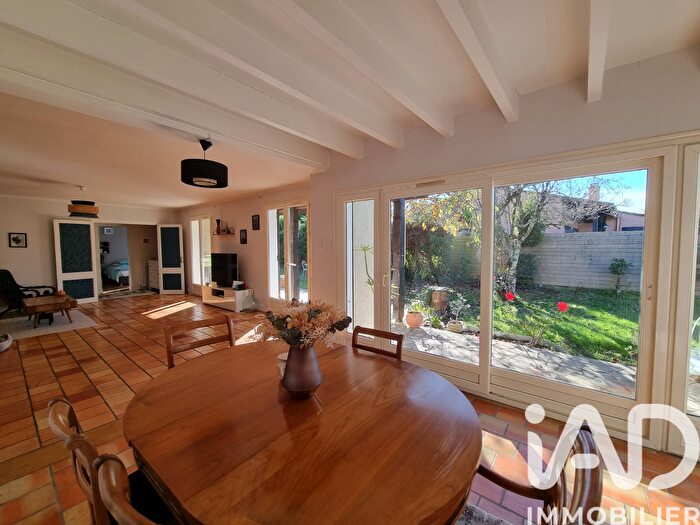 Maison à vendre - Arveyres - 5 pièces - 3 chambres