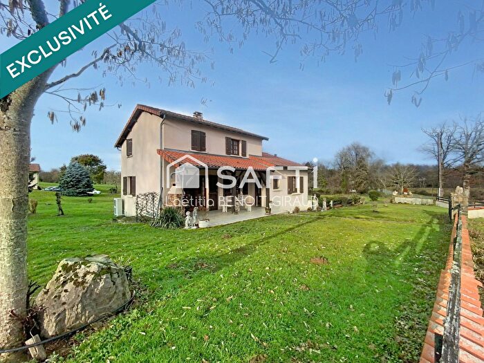 Maison à vendre - Chabrac - 5 pièces - 3 chambres