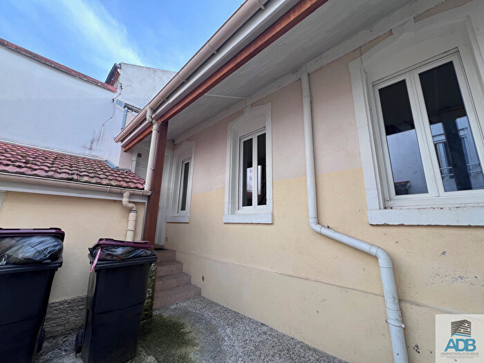 Appartement à louer - Roanne, Centre-ville, Varenne - 2 pièces - 1 chambre