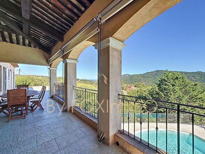 Maison à vendre - Les Adrets-de-lEstérel - 7 pièces - 4 chambres