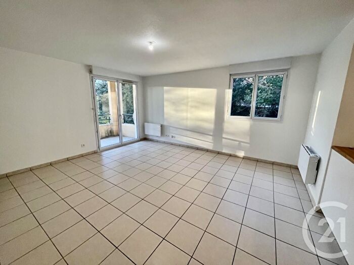 Appartement à louer - Grigny - 3 pièces - 2 chambres