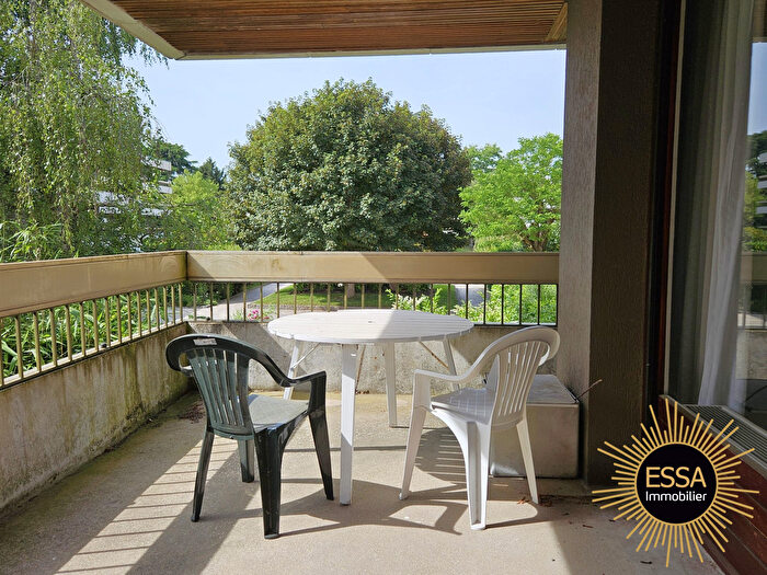 Appartement 3 pièces à Noisy-le-Roi, à vendre