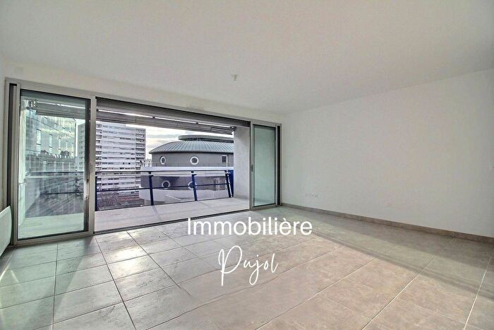 Appartement à louer - Les Chartreux, Marseille ème - 3 pièces - 2 chambres