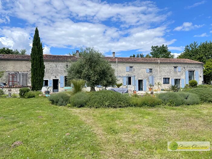 Maison 10 pièces à vendre à Verdille