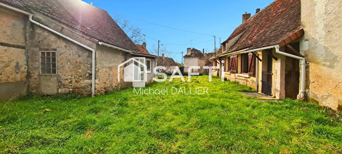 Maison 8 pièces à vendre à Prissac