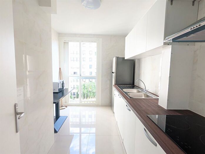 Paris 19ème, Jourdain, Pyrénées : Appartement 2 pièces à louer