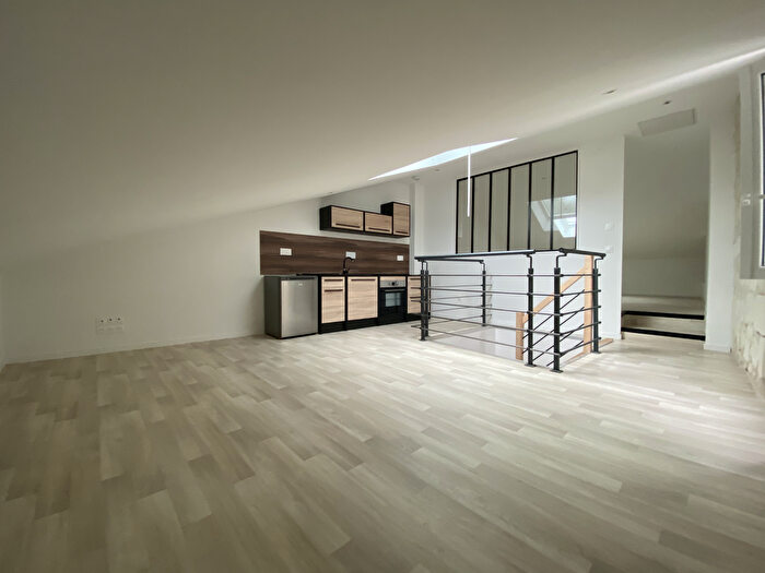 Appartement à louer - Saumur, Chemin Vert, Violettes - 2 pièces - 1 chambre