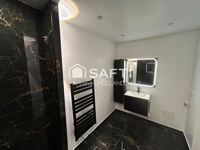 Appartement à vendre - Saint-Quentin, Europe, Rémicourt - 4 pièces - 2 chambres