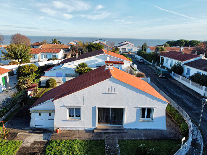 Maison à vendre - Le Château-dOléron - 3 pièces - 2 chambres