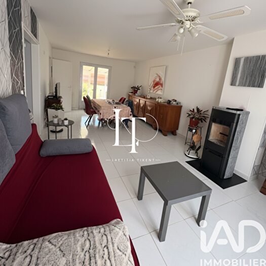 Maison 4 pièces à Bury, à vendre