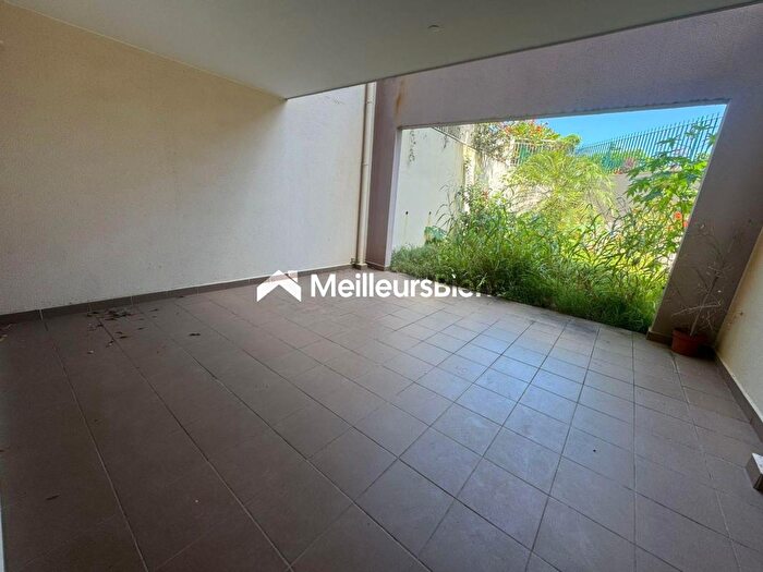 Le Gosier : Appartement 1 pièce à louer