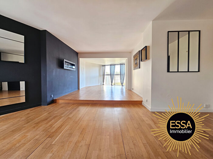 Le Chesnay, Saint-Germain, Nouvelle France : Appartement 5 pièces à vendre