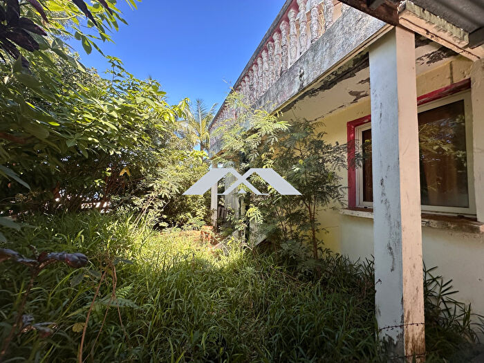 Maison 5 pièces à Saint-Joseph, Les Jacques, Bois Noirs, à vendre