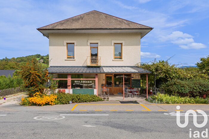 Maison à vendre - Saint-Germain-la-Chambotte - 8 pièces - 6 chambres